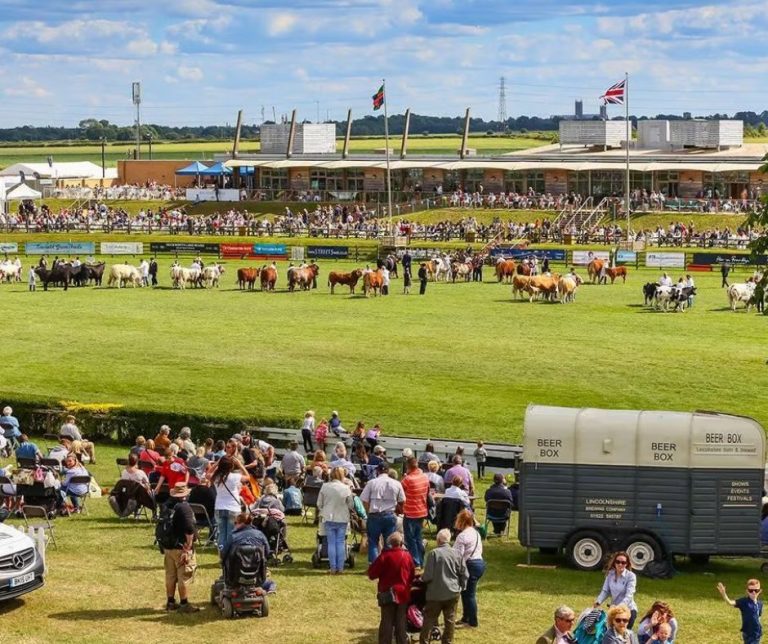 Lodges to Buy - Wold View Country Park